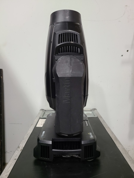 Martin MAC Viper Performance #53567 | Used Lighting